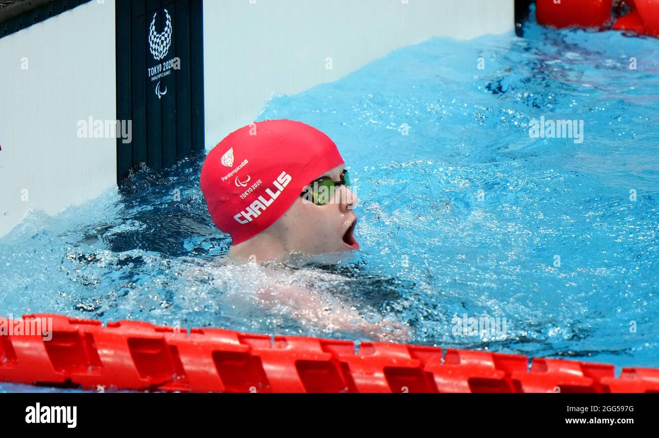Ellie Challis celebrates Silver in the Women's 50m Backstroke - S3 ...