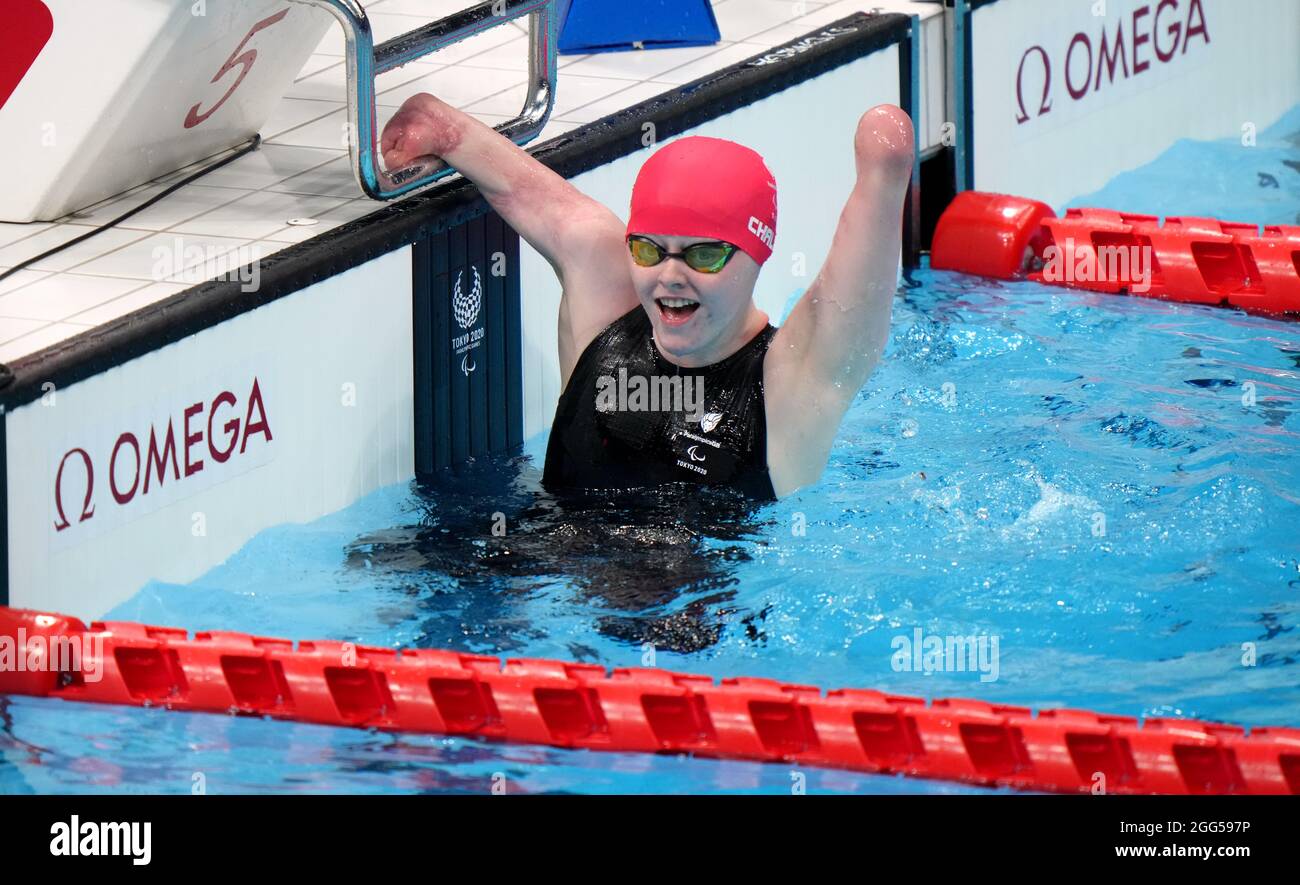 Ellie Challis celebrates Silver in the Women's 50m Backstroke - S3 ...