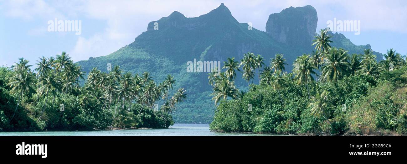 FRENCH POLYNESIA. BORA BORA AND ITS MAGNIFICENT LAGOON Stock Photo - Alamy