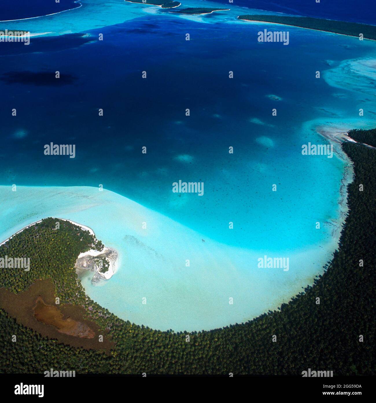 Tetiaroa aerial hi-res stock photography and images - Alamy