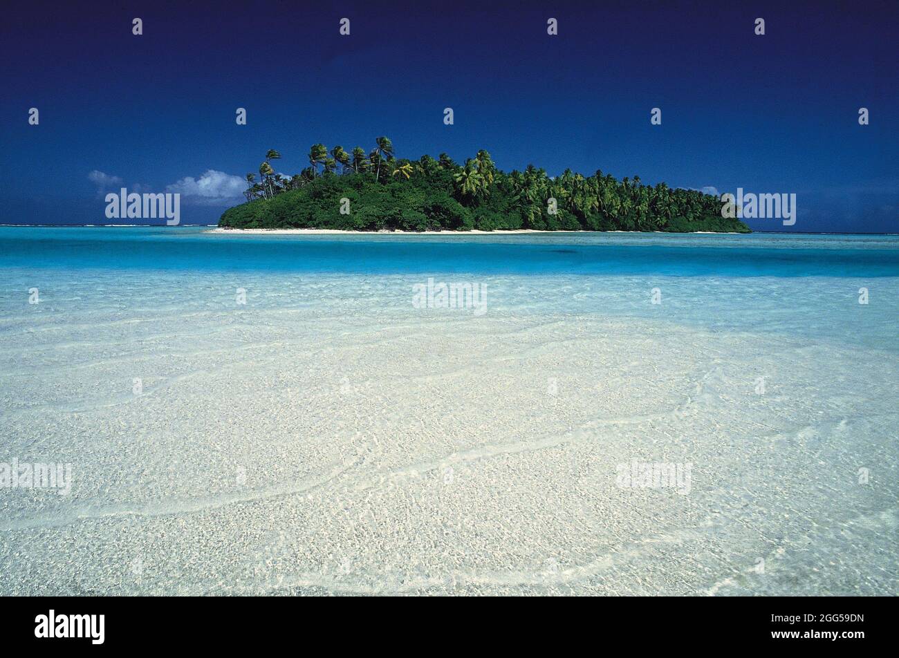 Tetiaroa atoll hi-res stock photography and images - Alamy