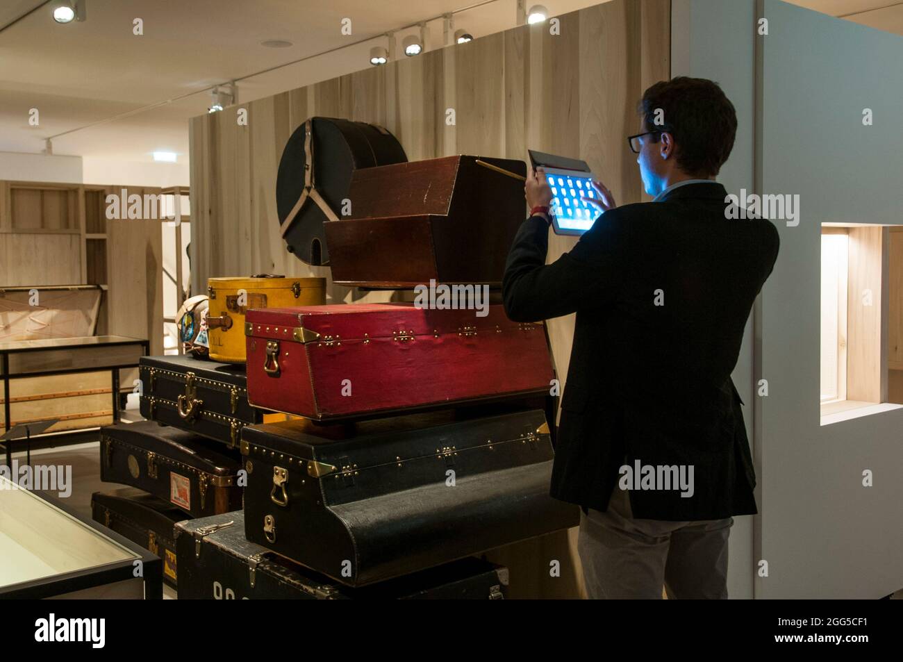 Asnieres. louis vuitton house hi-res stock photography and images - Alamy