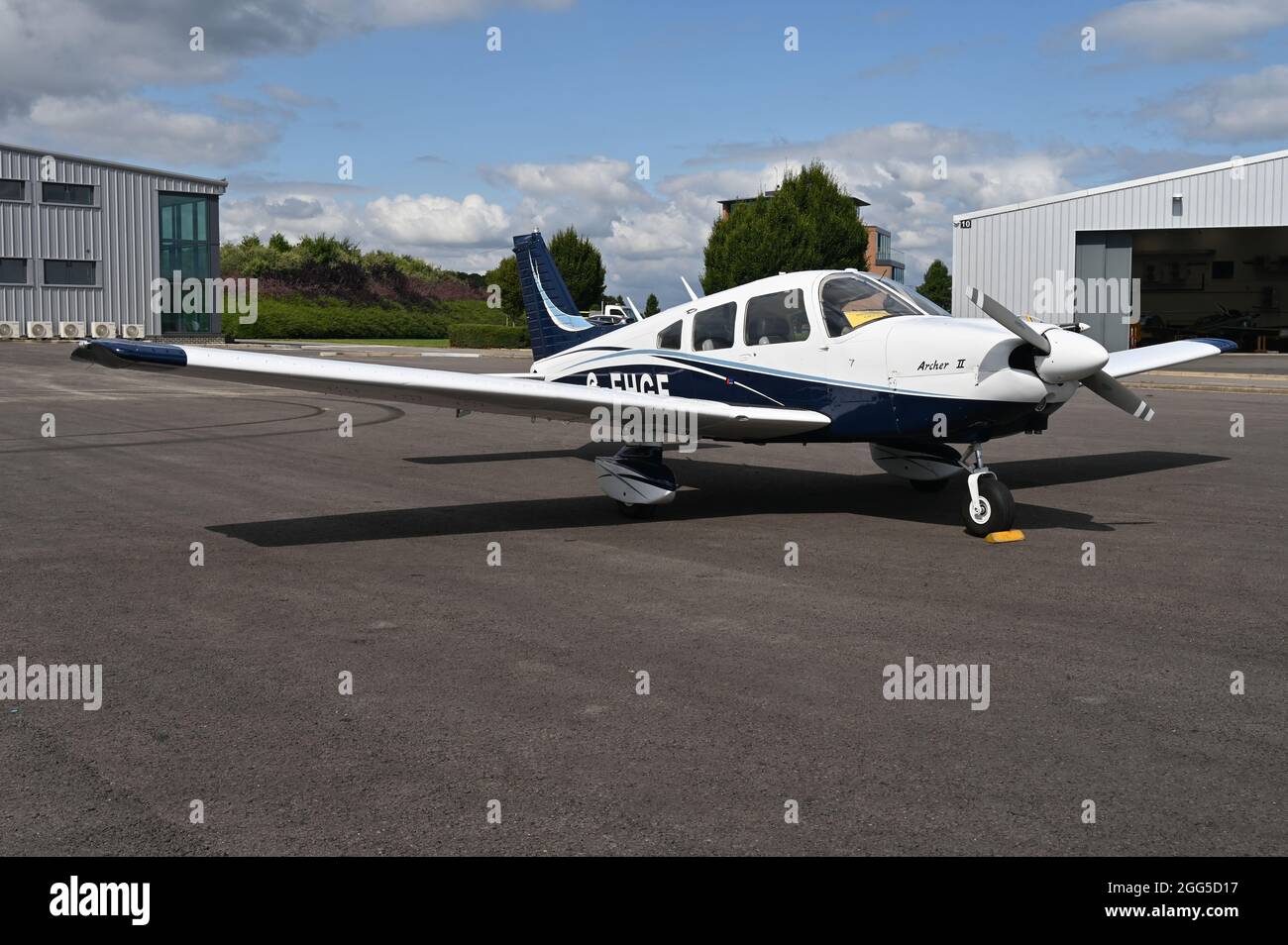 Piper Archer II, Turweston Airfield, Buckinghamshire, England Stock ...