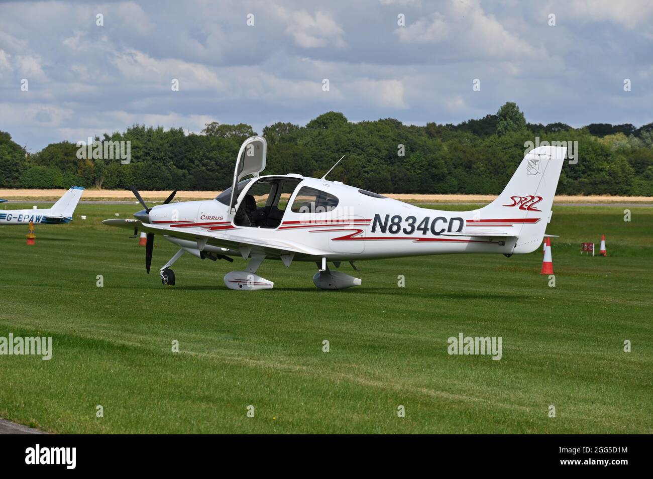 Cirrus SR22, Turweston Airfield, Buckinghamshire, England Stock Photo ...