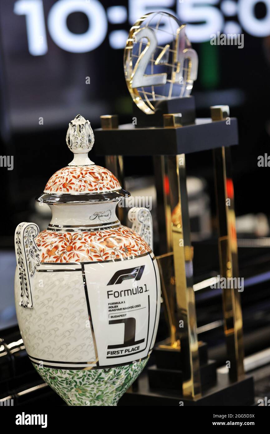 The le mans 24 hour trophy hi-res stock photography and images - Alamy