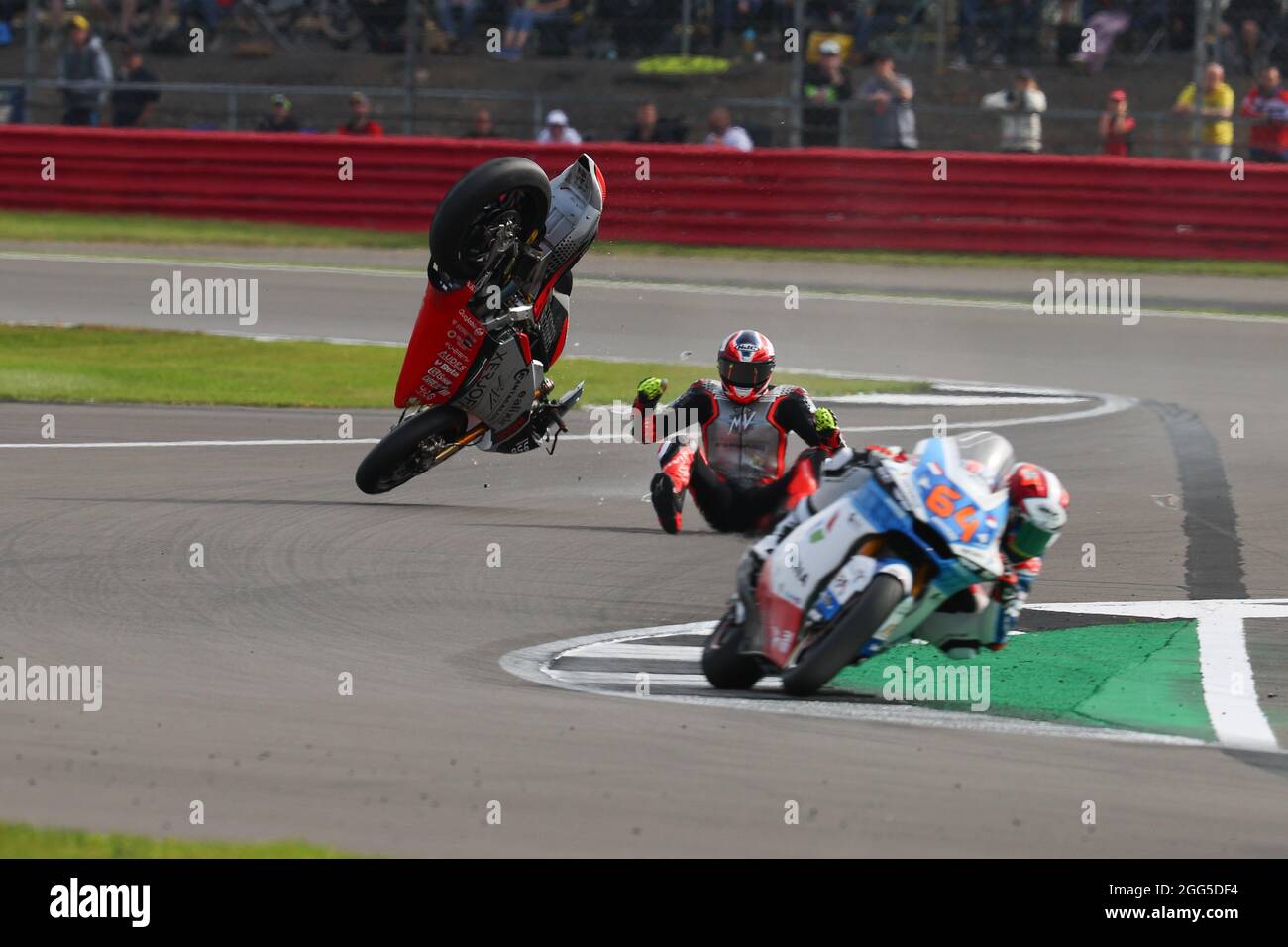 Silverstone 2021 crash hi-res stock photography and images - Alamy