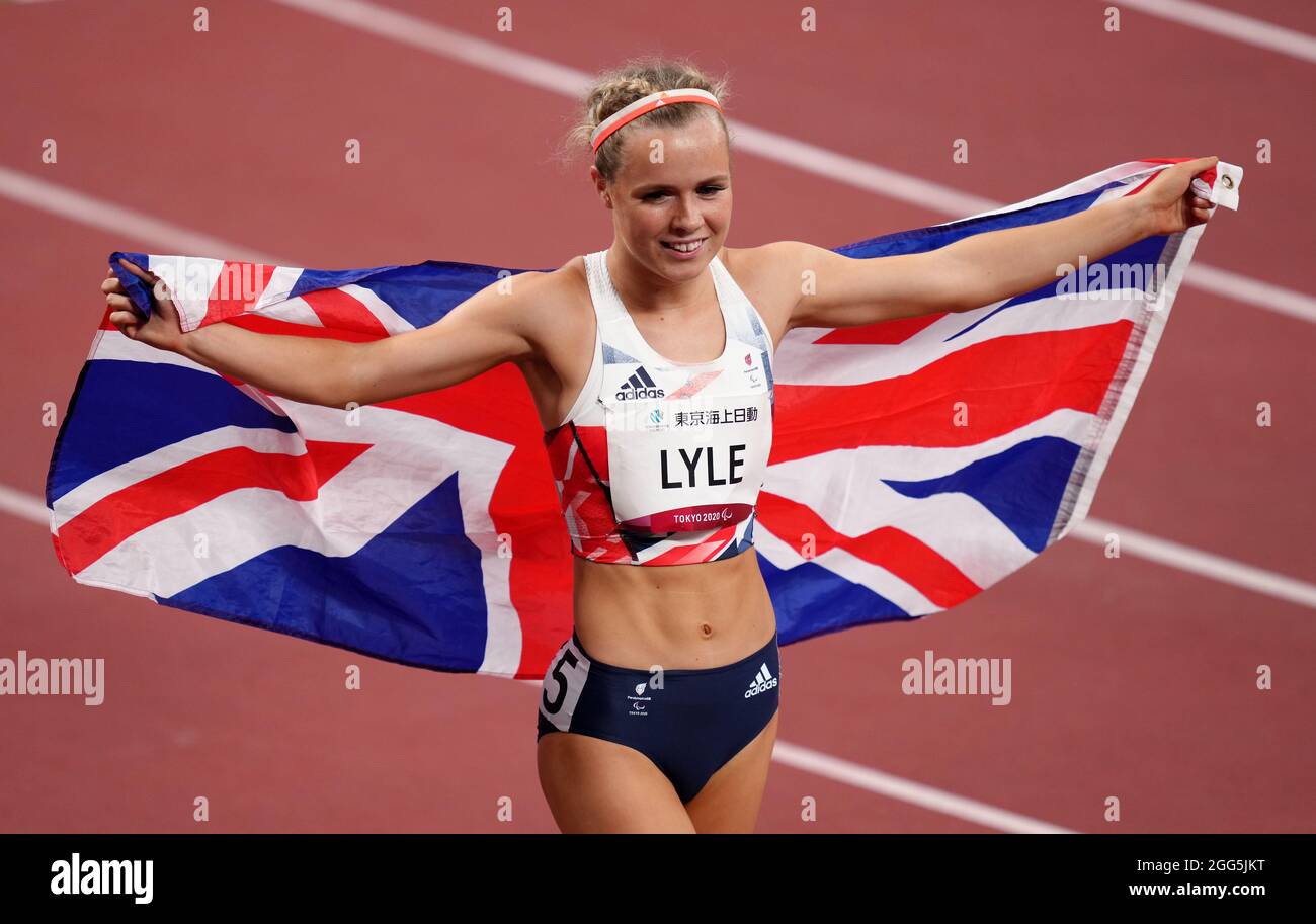 Great Britain's Maria Lyle celebrates winning Bronze in the Women's ...