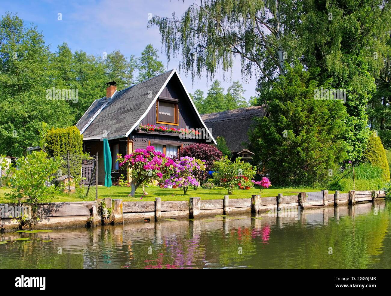 Spree Forest house on the water, Brandenburg Stock Photo - Alamy