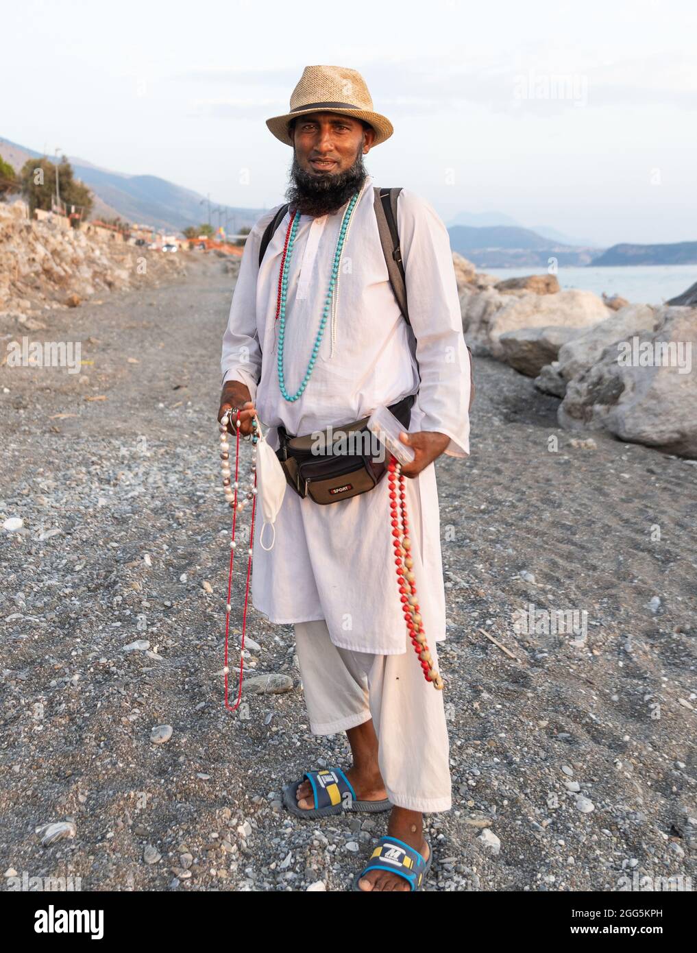 Peddler beach hi-res stock photography and images - Alamy