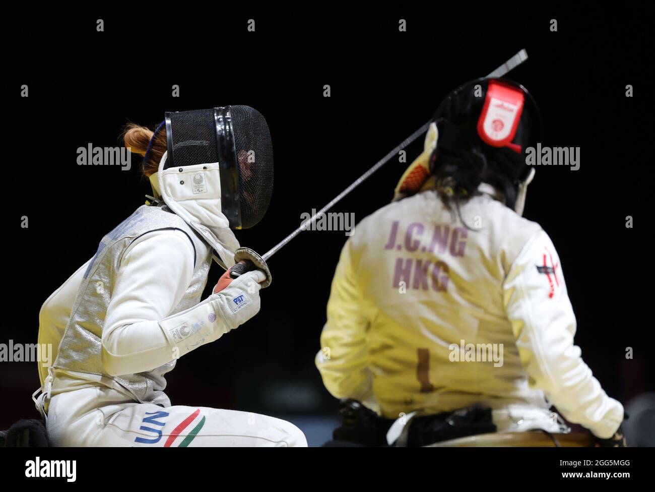 Foil fencing hong kong hi-res stock photography and images - Alamy