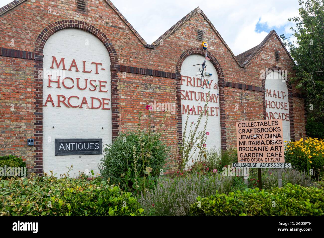 The Malt House Antique Market, Hythe, Kent Stock Photo - Alamy