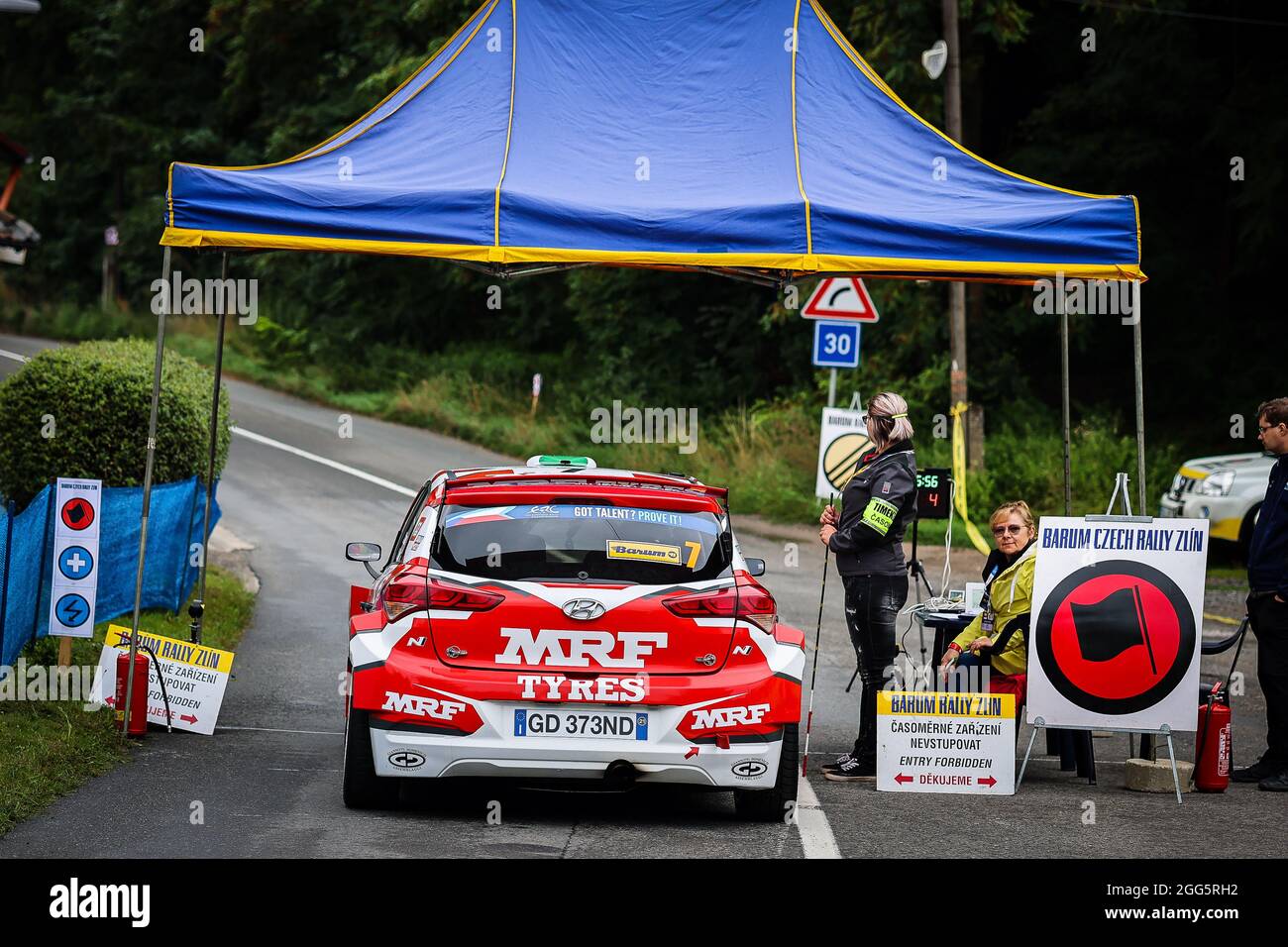 Mrf rally team hi-res stock photography and images - Alamy