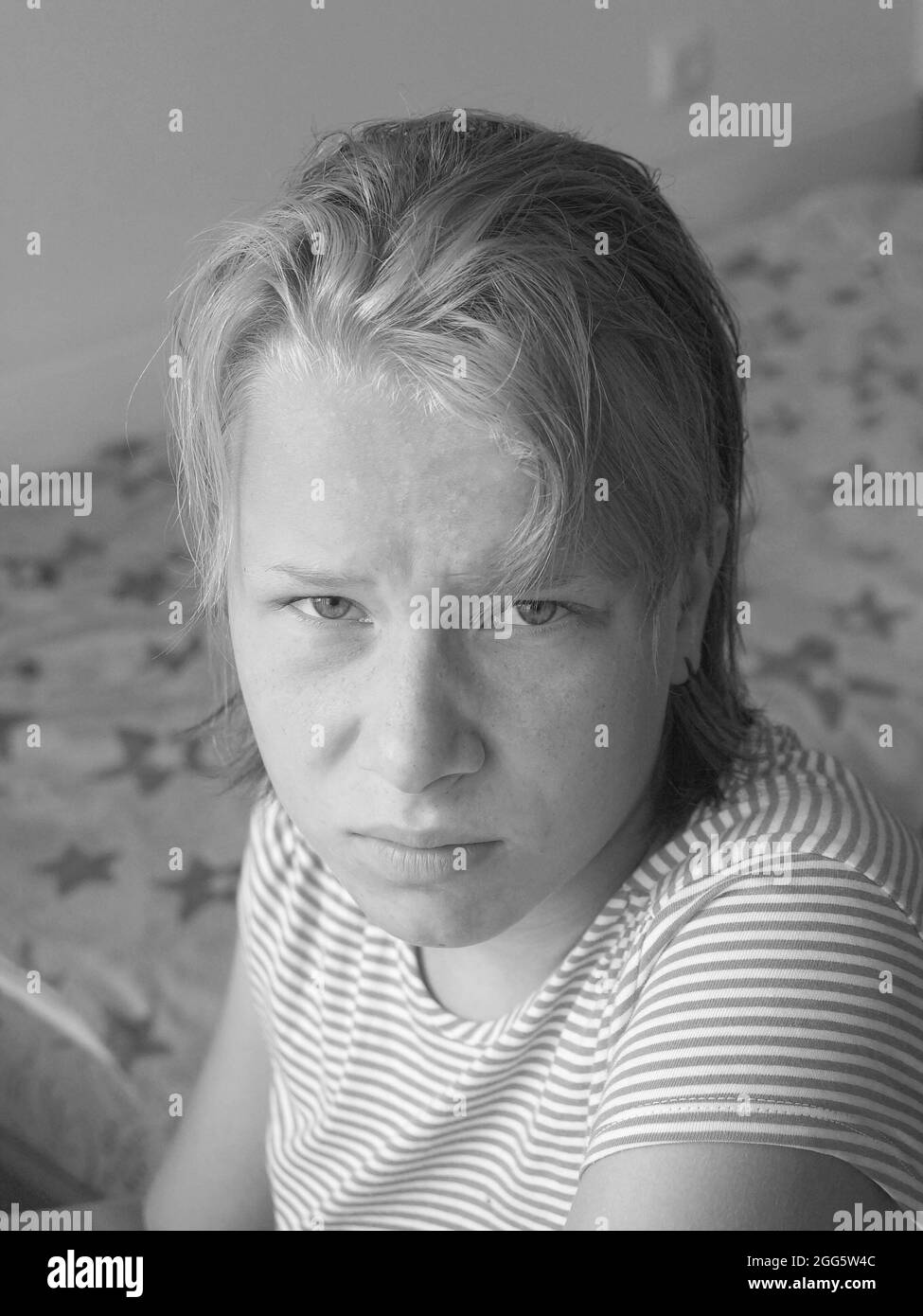 Disgruntled look hi-res stock photography and images - Alamy