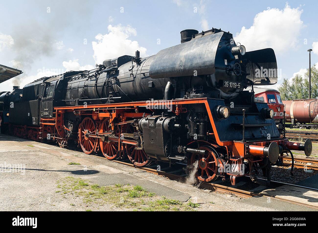 Class 5 steam engine hi-res stock photography and images - Alamy