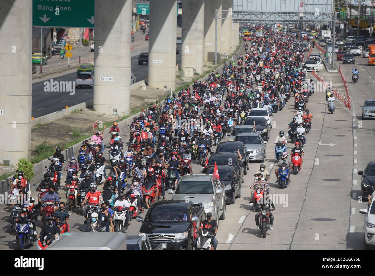 Car mob rally hi-res stock photography and images - Alamy