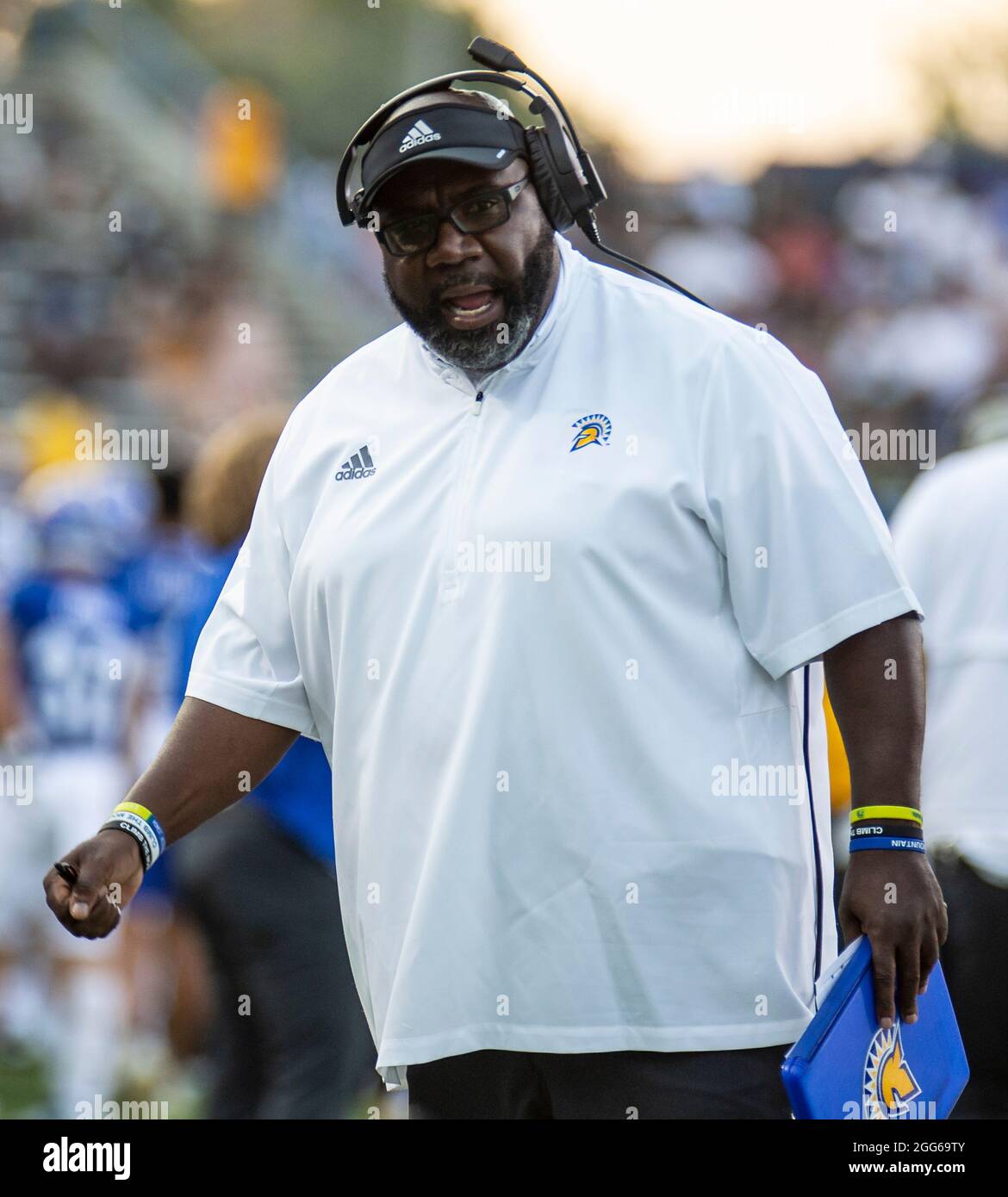 August 28 2021 San Jose, CA USA Spartans Coach Alonzo Carter fire-up ...