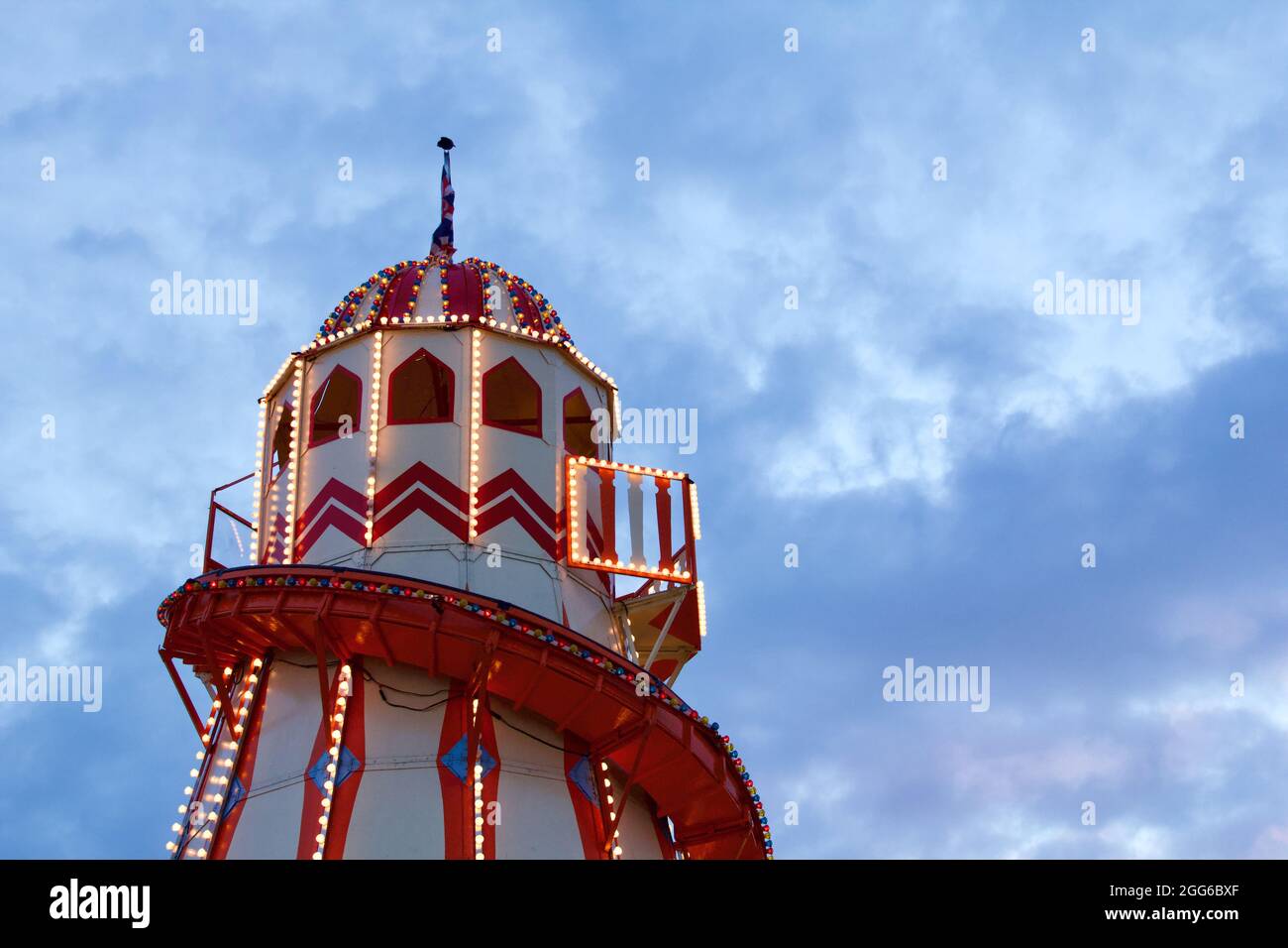 Funfair helter tower hi-res stock photography and images - Alamy