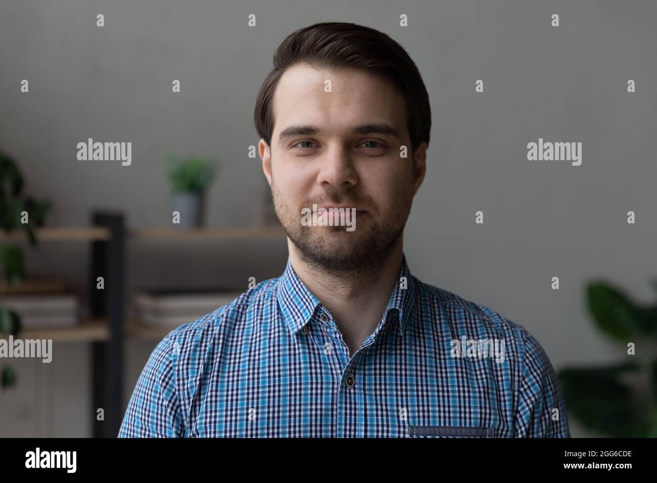 Head shot portrait of happy 30s Caucasian millennial man Stock Photo ...