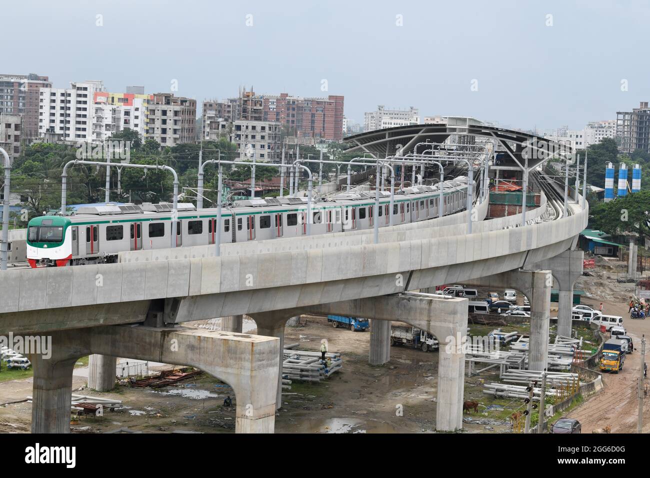 Dhaka, Bangladesh. 29th Aug, 2021. Bangladesh's first-ever metro rail ...
