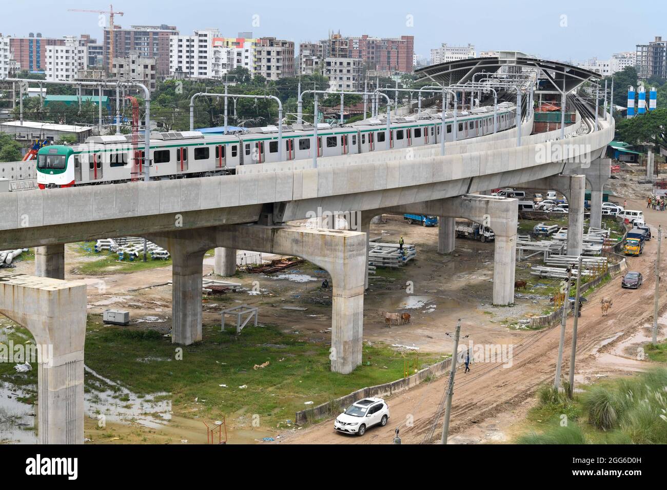 Dhaka metro rail hi-res stock photography and images - Alamy