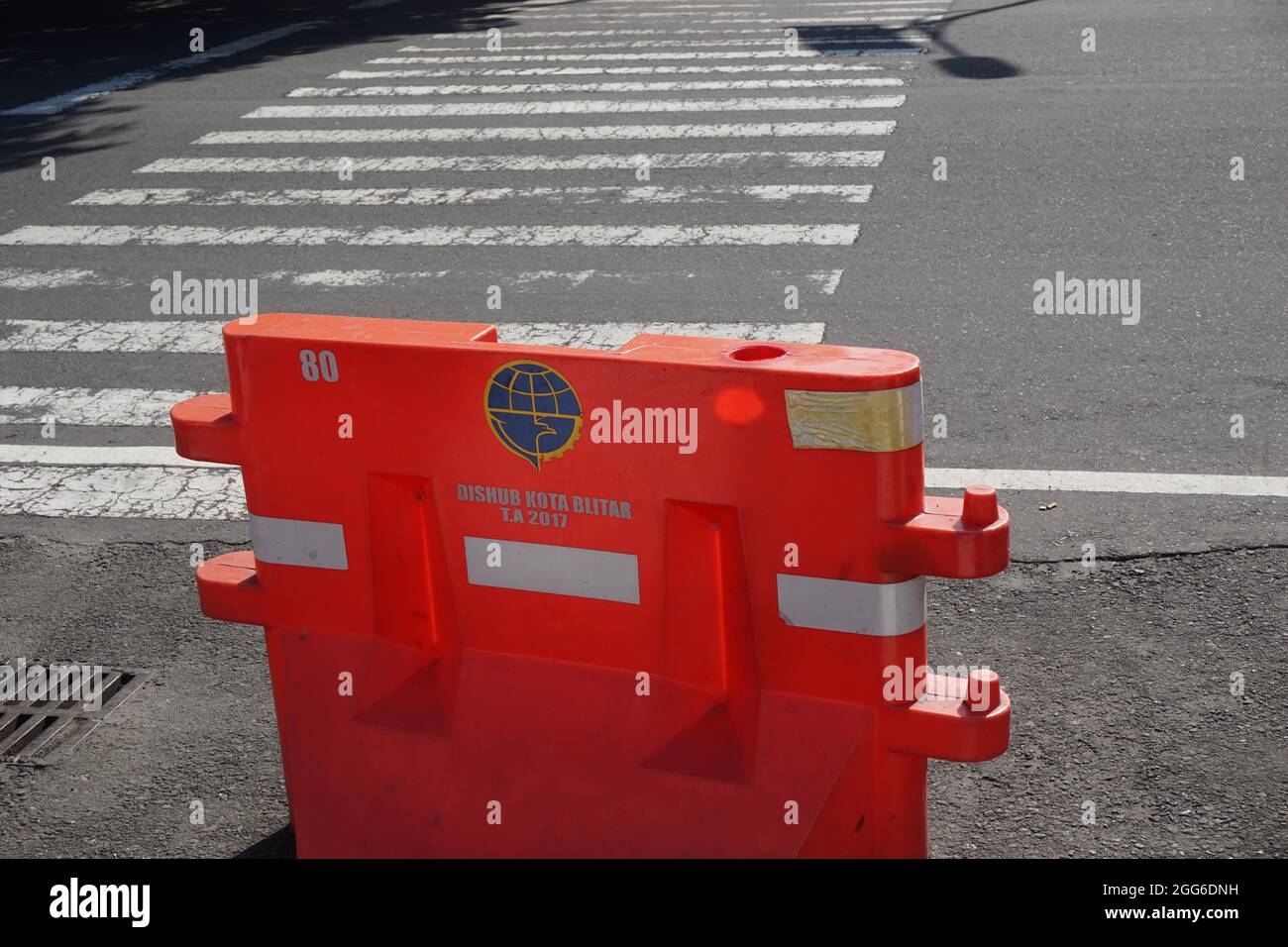 Plastic separators hi-res stock photography and images - Alamy