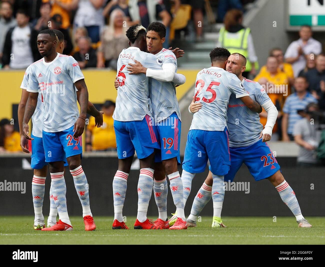 Raphael varane paul pogba hi-res stock photography and images - Alamy