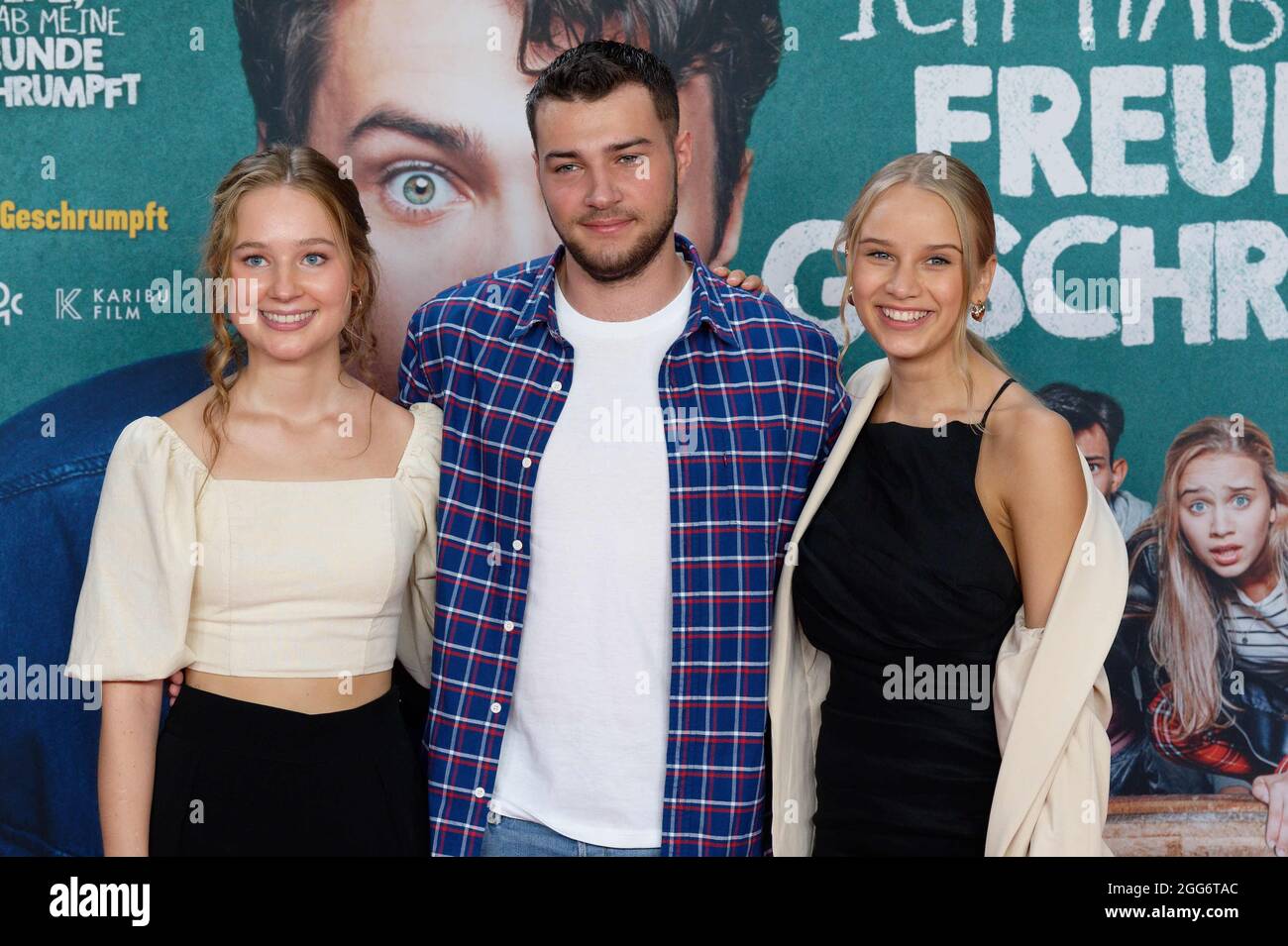 Cologne, Germany. 29th Aug, 2021. Actors Lorna zu Solms (l-r), Oskar ...