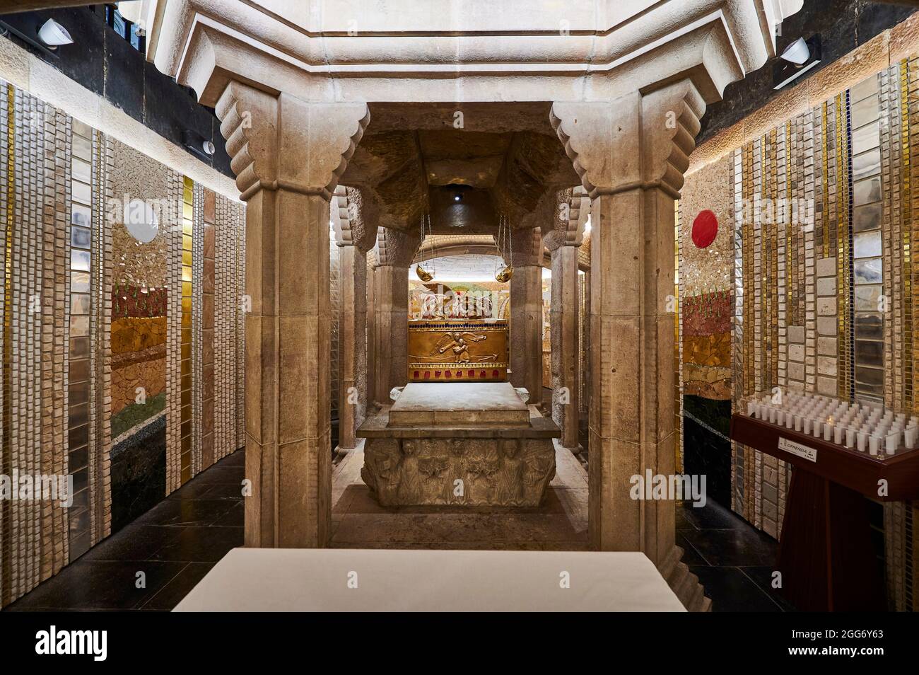 The Crypt guards the tomb of Santo Domingo de la Calzada and was built ...