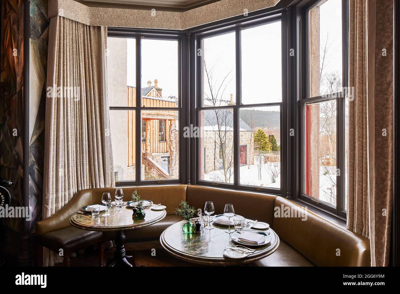 Braemar restaurant High Resolution Stock Photography and Images - Alamy