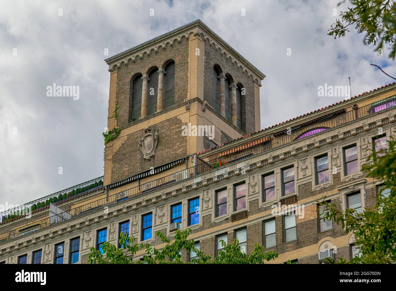 225 Central Park West, Alden, was designed by Emery Roth in neo ...