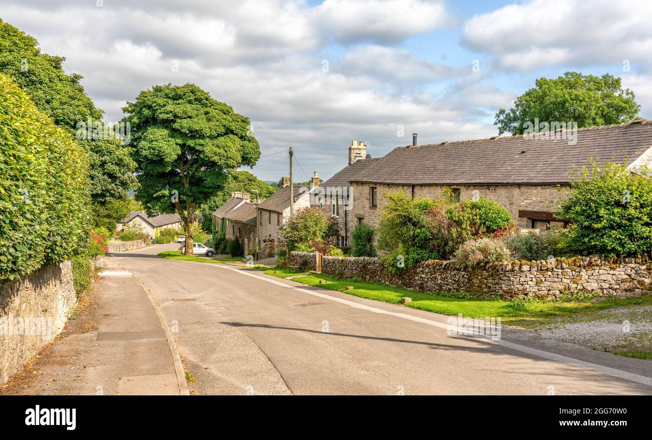 The village of Sheldon on the limestone uplands of the Derbyshire Peak ...