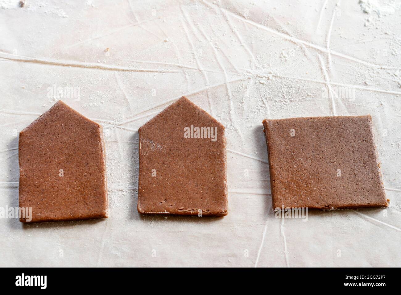 How to make gingerbread house, step by step, tutorial. The second step ...