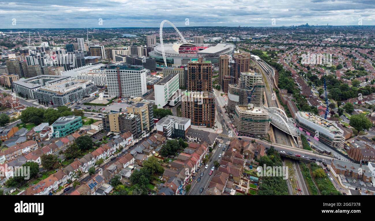 Wembley tower hi-res stock photography and images - Alamy