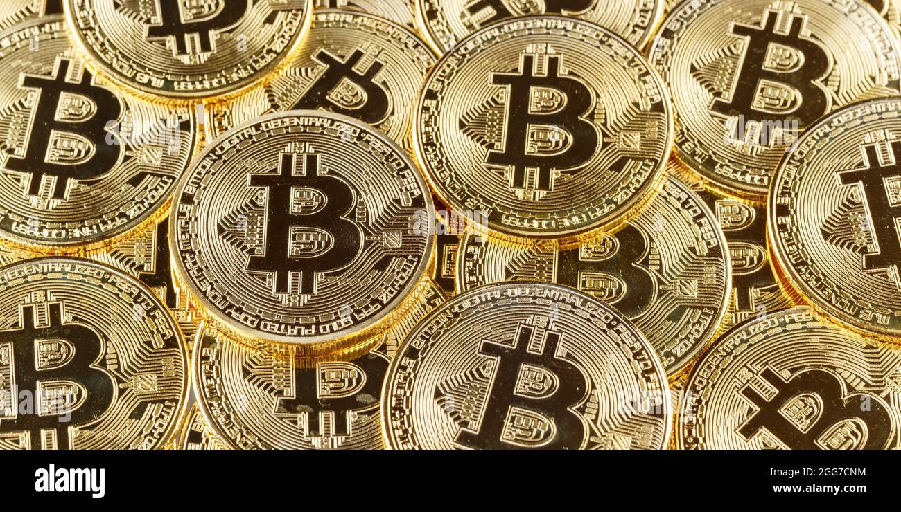 Cryptocurrency trading hi-res stock photography and images - Alamy