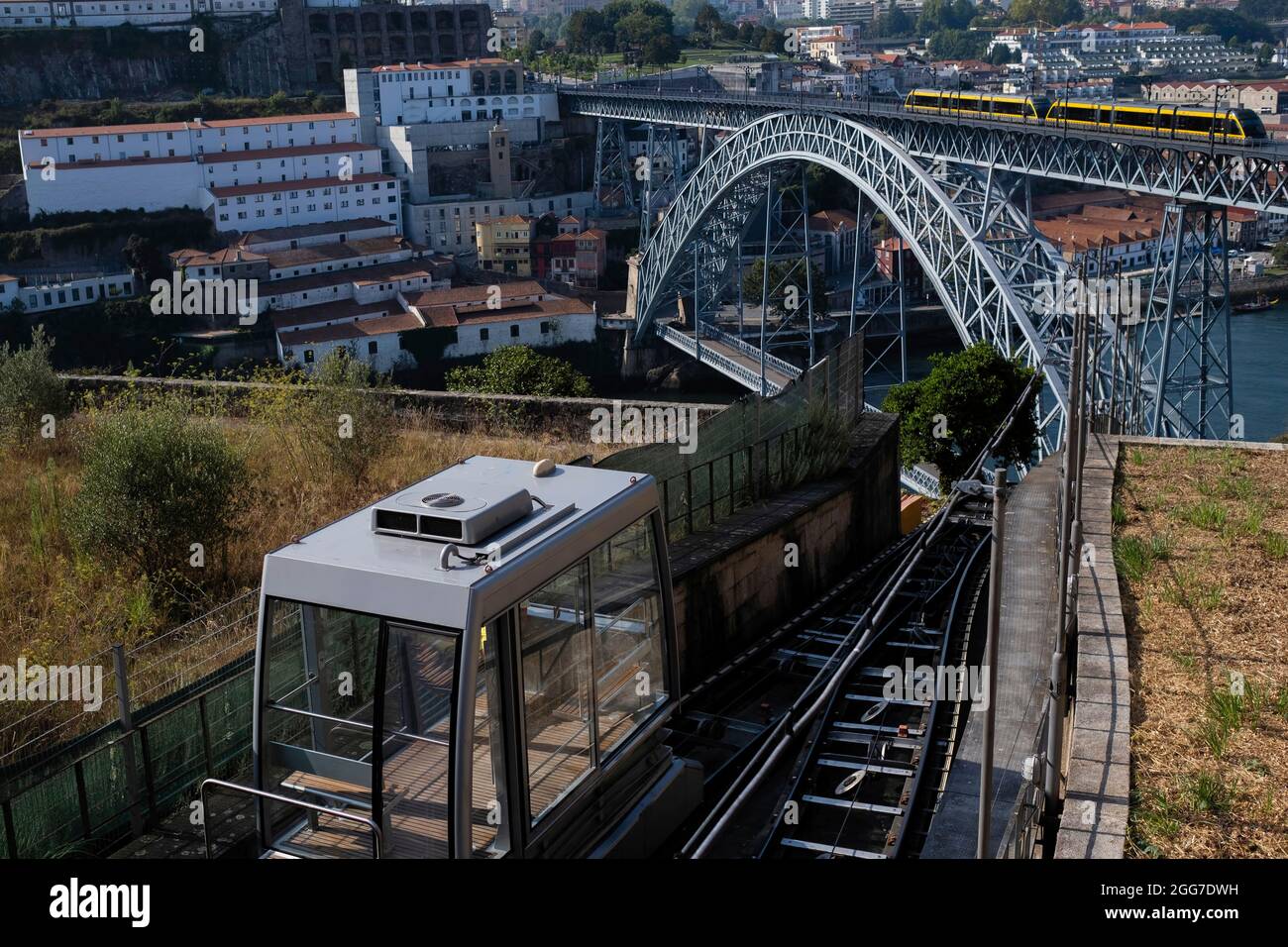 Funicular de porto hi-res stock photography and images - Alamy