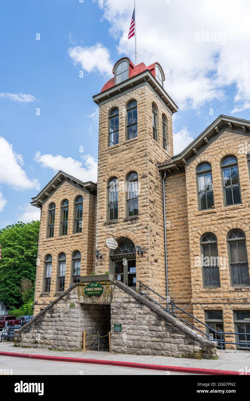 Eureka Springs, AR - June 11, 2021: Carroll County Courthouse Western ...