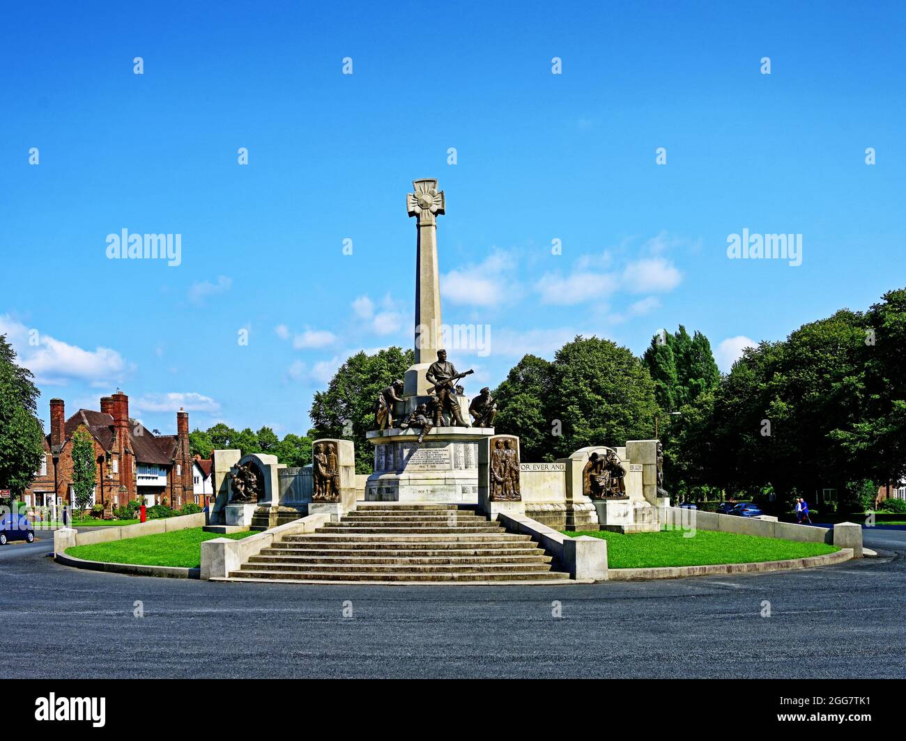 Port Sunlight Wirral all services war memorial Stock Photo - Alamy
