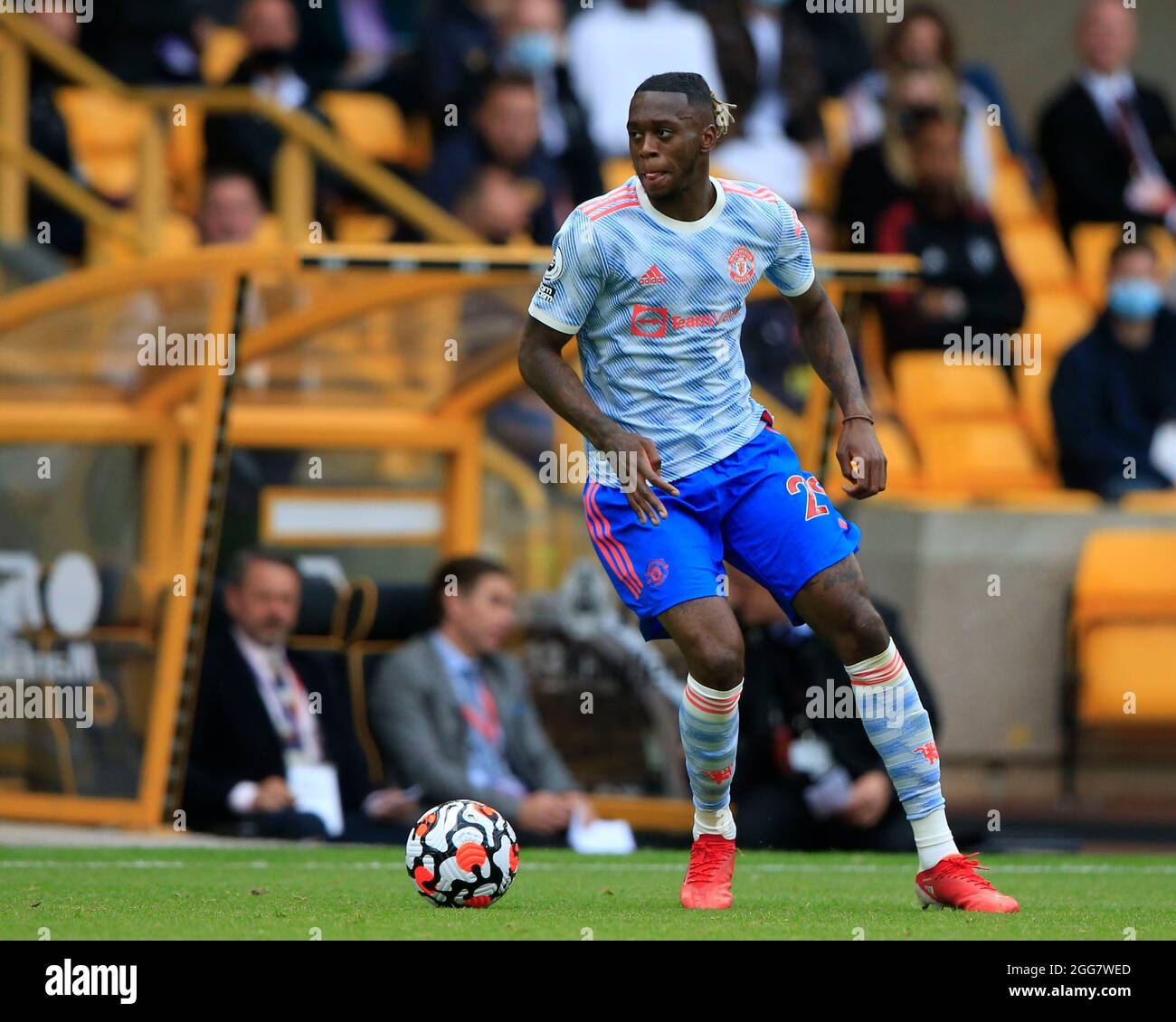 Aaron Wan Bissaka #29 of Manchester United controls the ball Stock ...