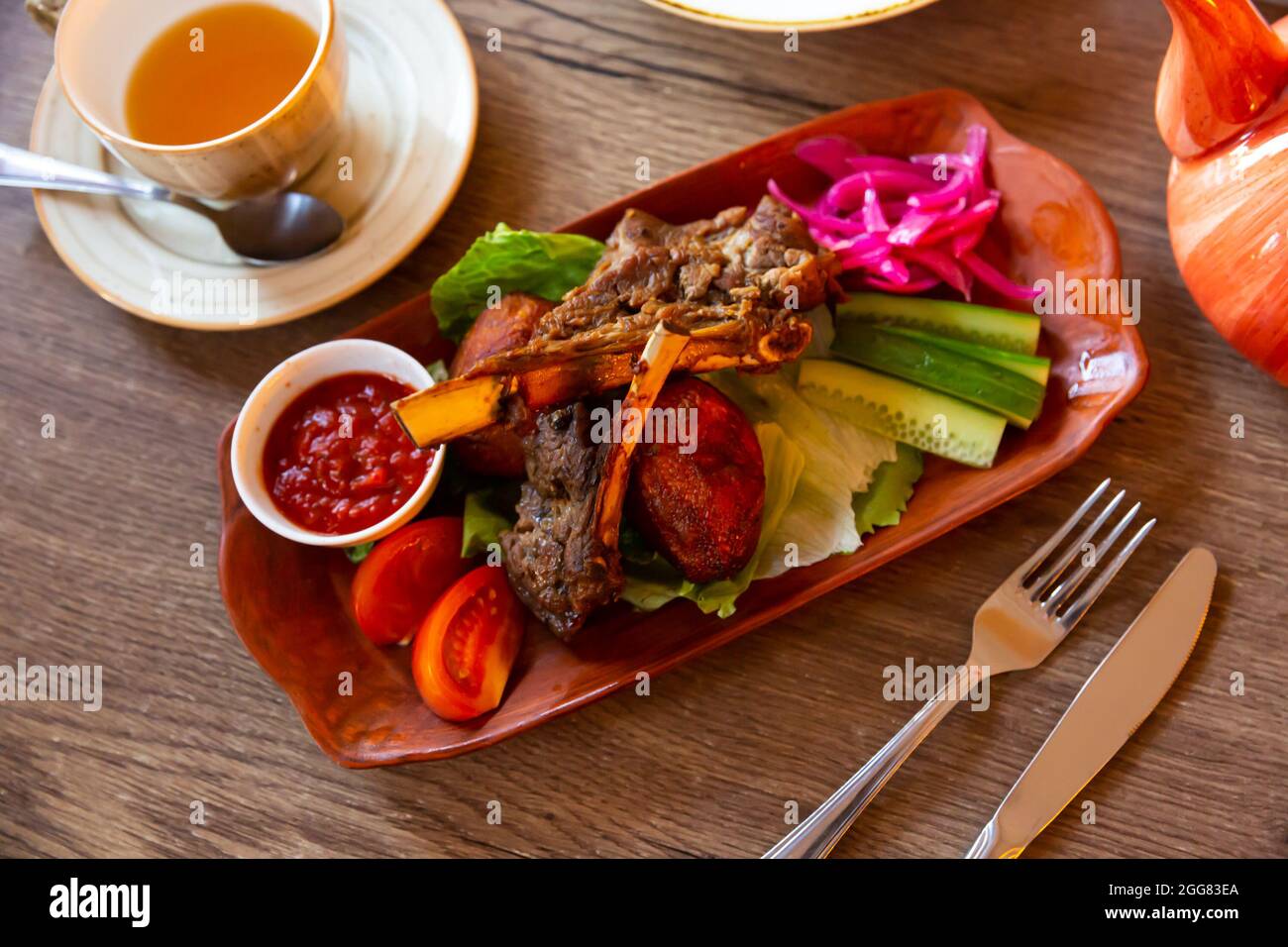 Uzbek food kazan-kabob Stock Photo - Alamy