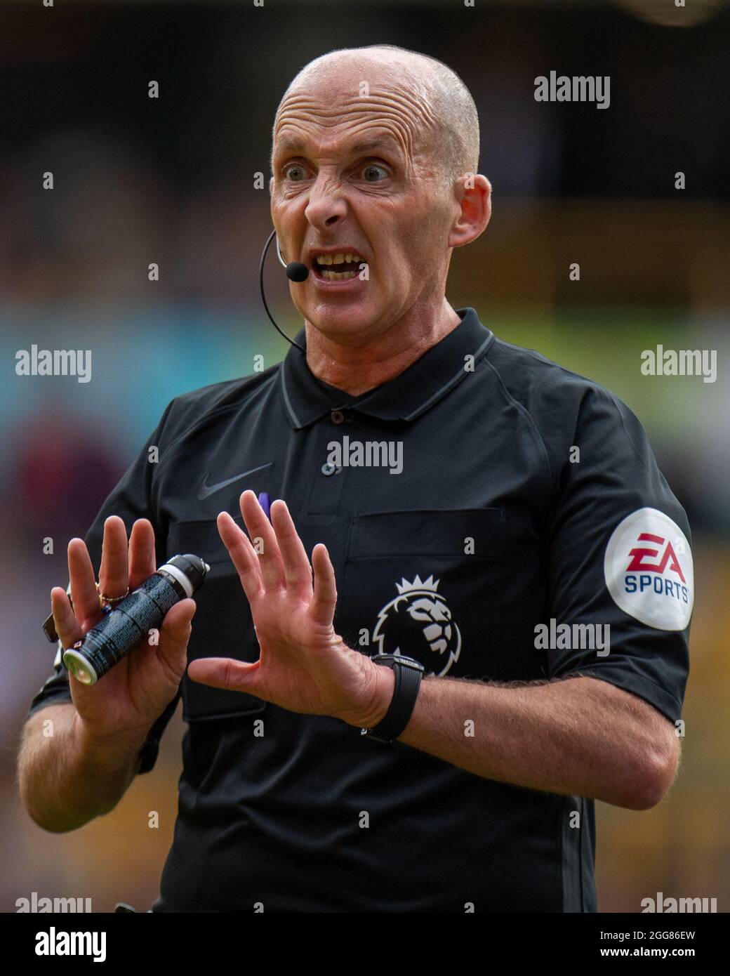 WOLVERHAMPTON, ENGLAND - AUGUST 29: referee Michael Dean during the ...