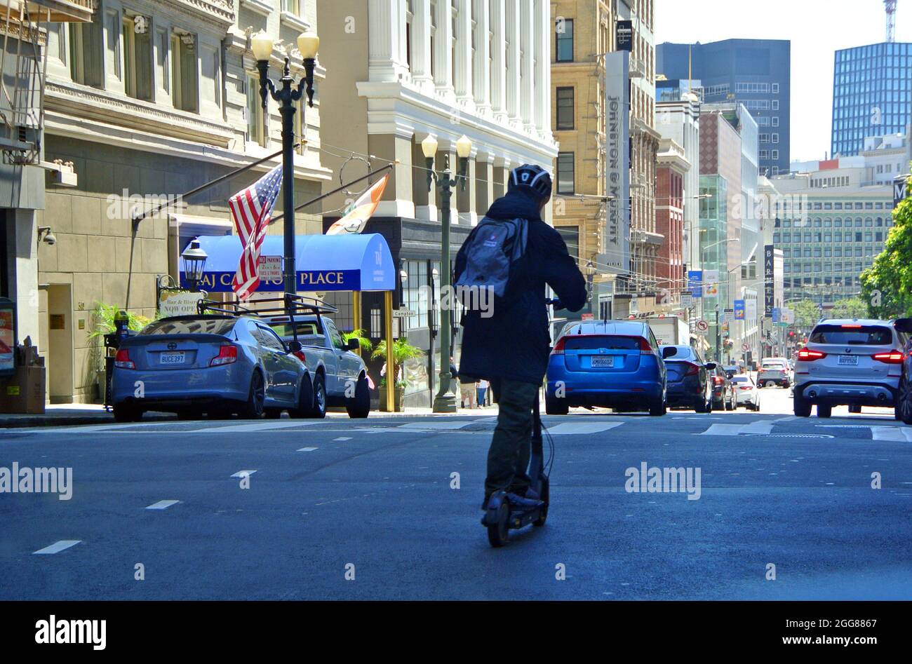 Commuter traffic skates hi-res stock photography and images - Alamy
