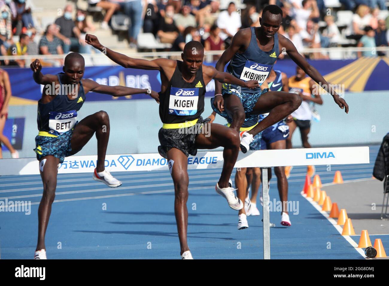 3000 m steeplechase men hi-res stock photography and images - Alamy