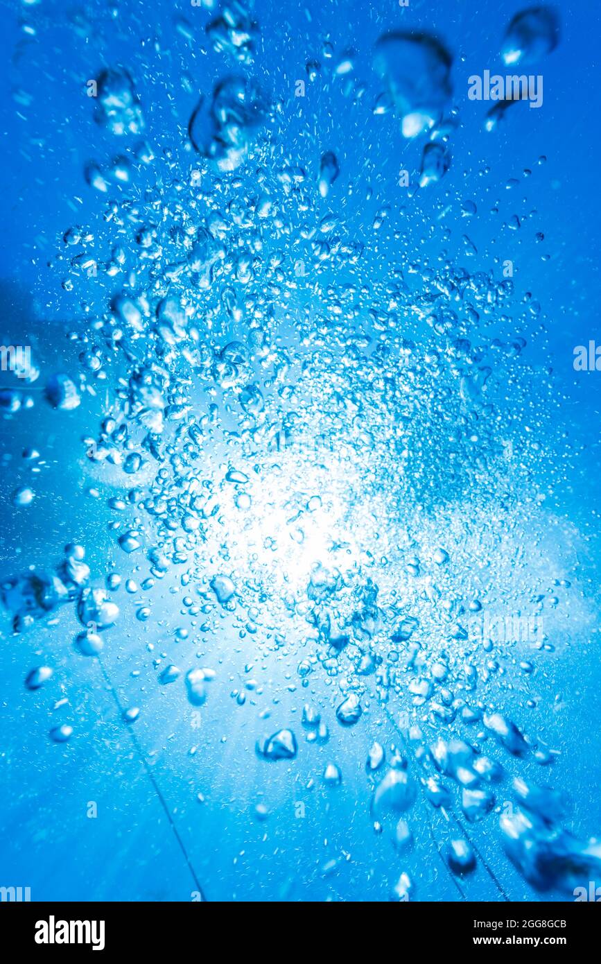 Bubble reflecting sunlight hi-res stock photography and images - Alamy