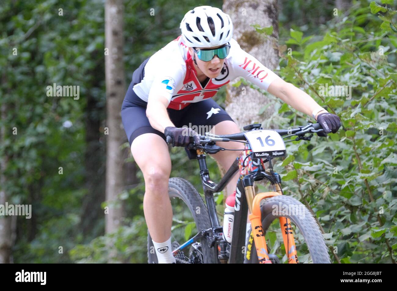 Linda cross hi-res stock photography and images - Alamy