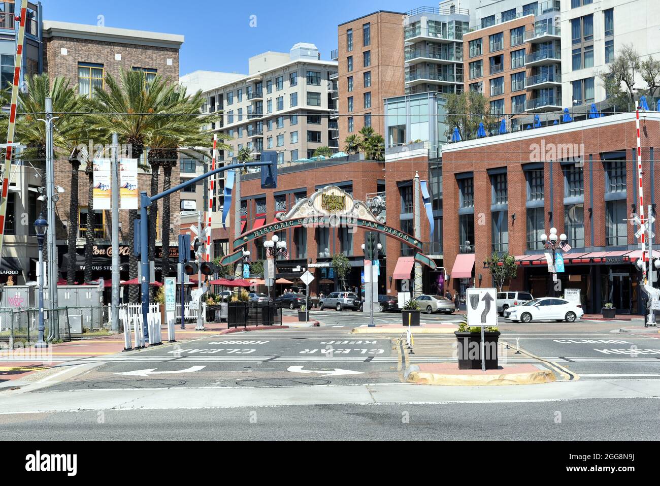 SAN DIEGO , CALIFORNIA - 25 AUG 2021: The Gaslamp Quarter in Downtown ... SAN DIEGO , CALIFORNIA - 25 AUG 2021: The Gaslamp Quarter in Downtown ...