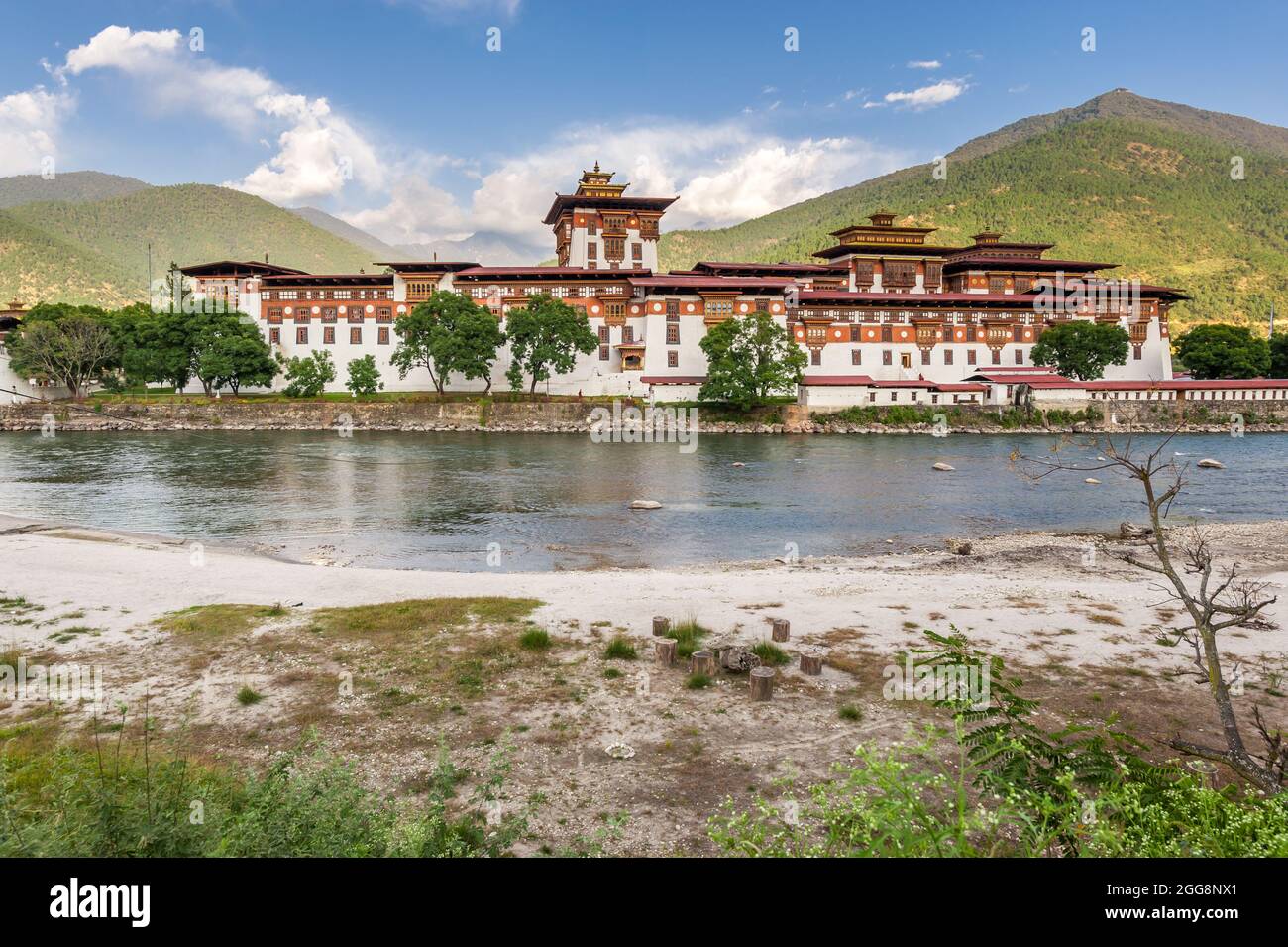 Punakha bhutan hi-res stock photography and images - Alamy