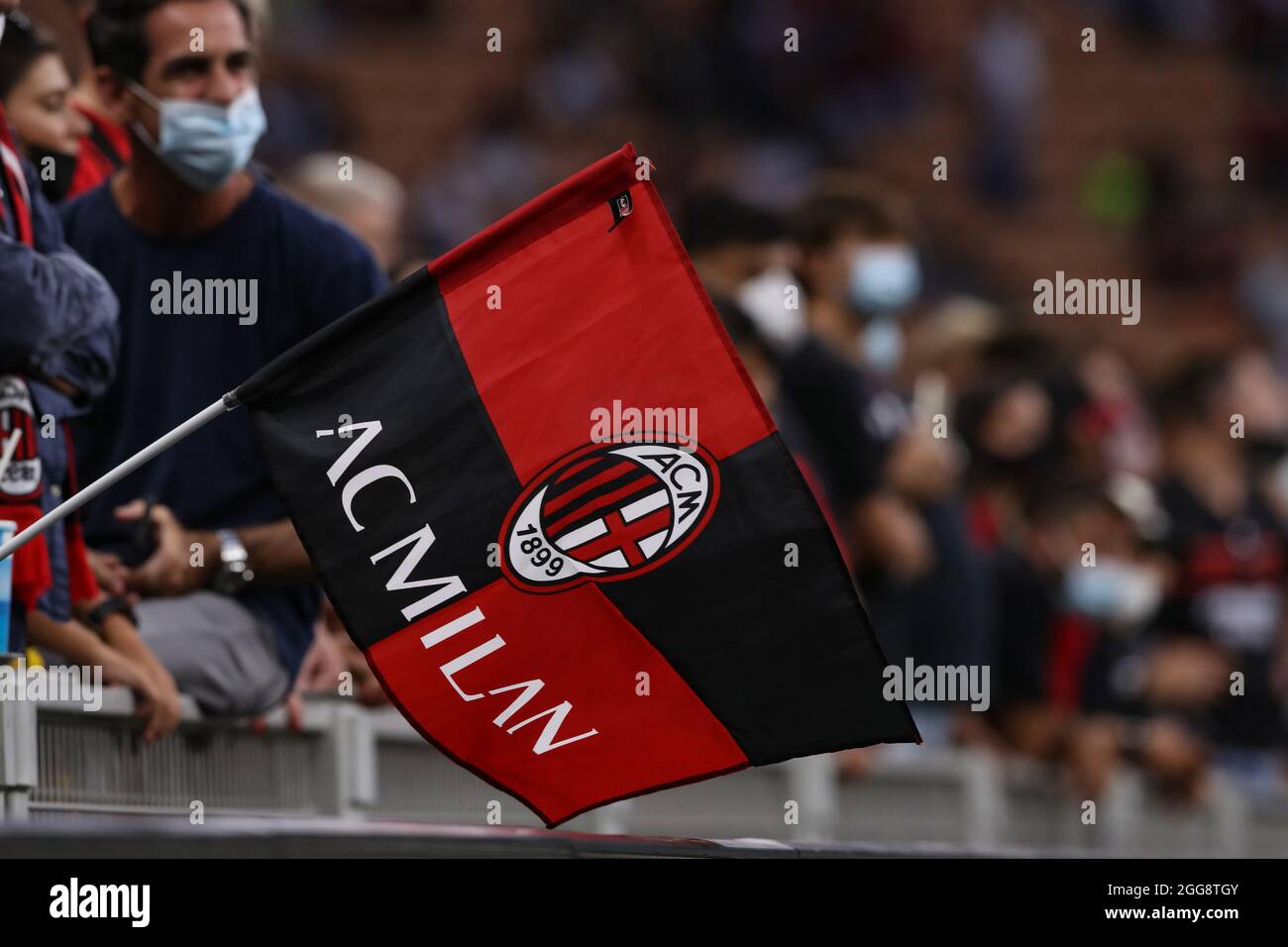 Wave a flag hi-res stock photography and images - Alamy