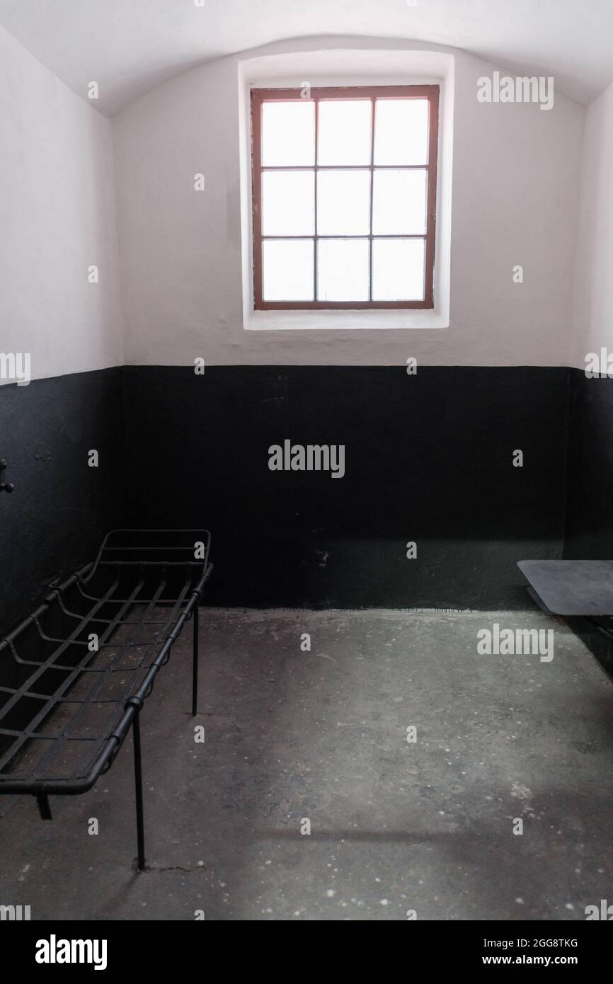 Prison bed iron hi-res stock photography and images - Alamy