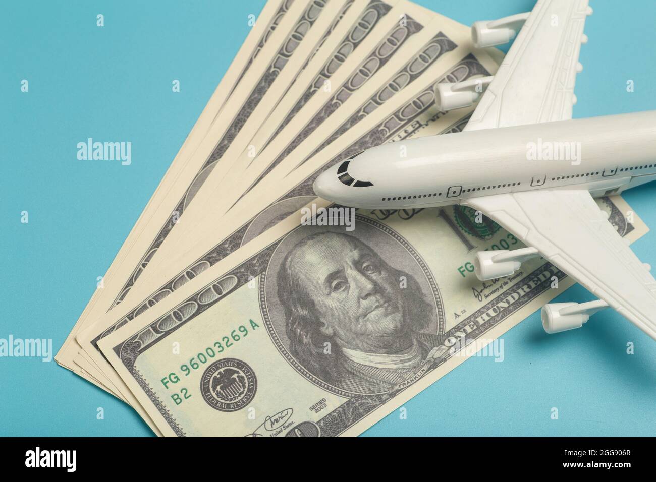 How to make dollar bill airplane hi-res stock photography and images ...