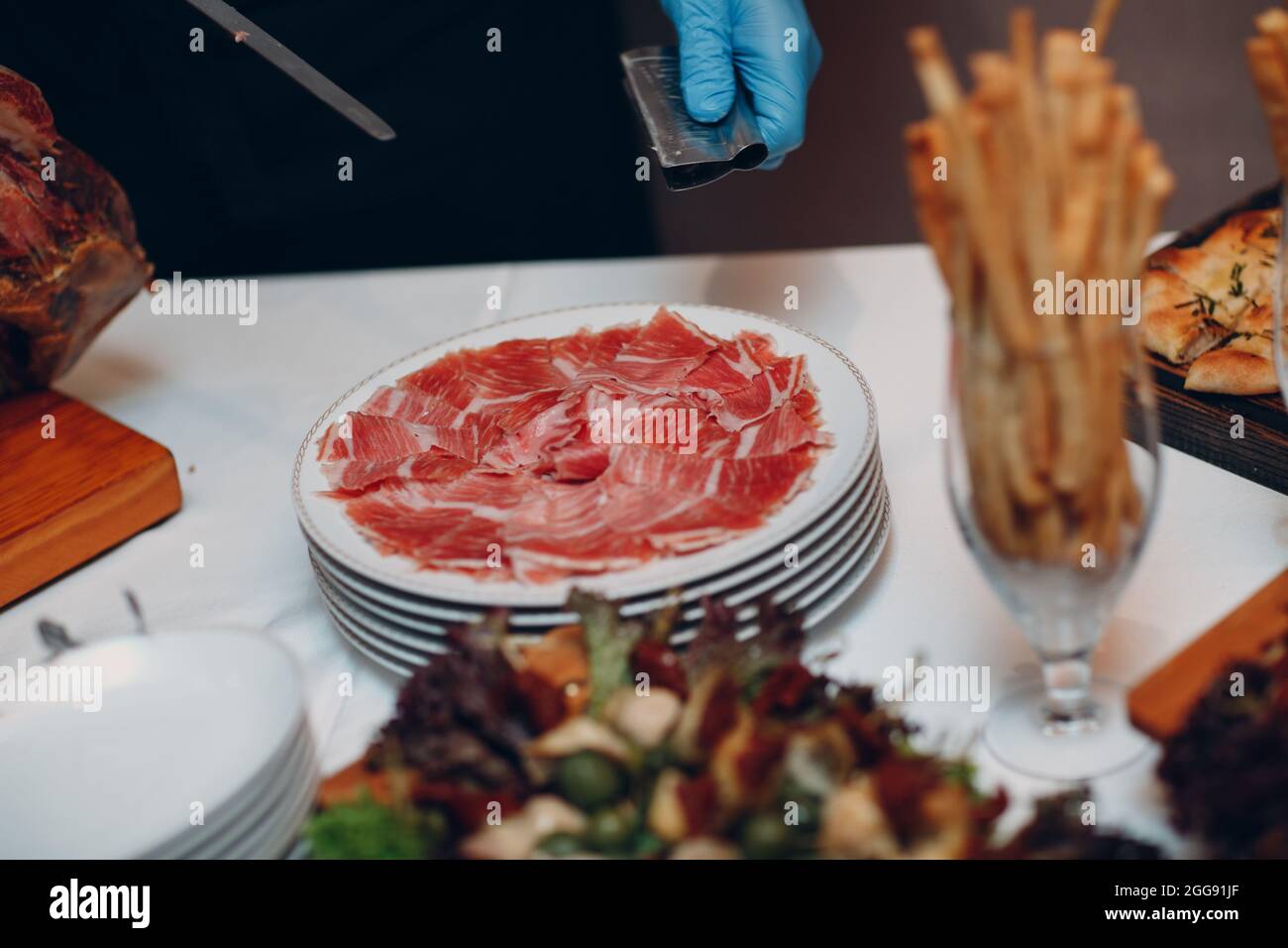 Hand Clamp High Resolution Stock Photography and Images - Alamy